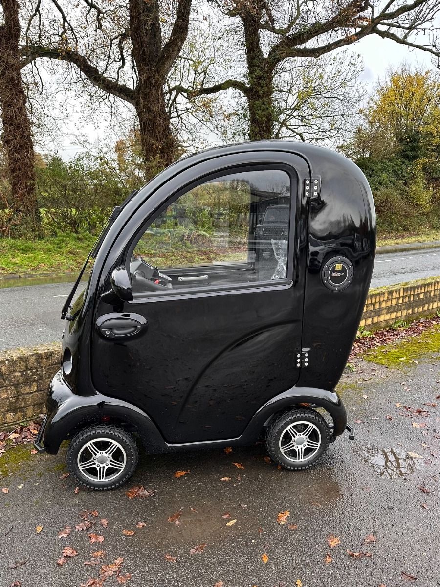 Cabin Car MK2 Plus - Black